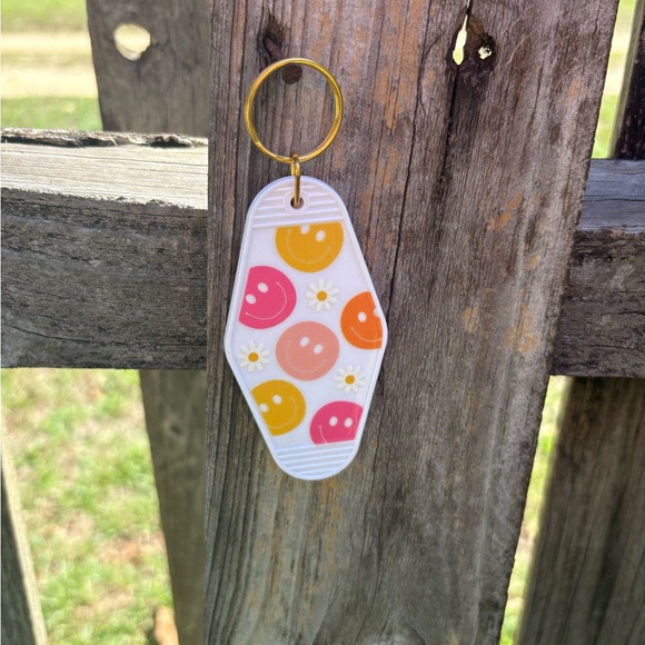 Handmade | Accessories | Colorful Smiley Face Key Holder | Poshmark